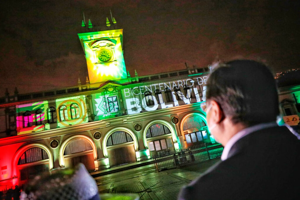 Cada primer lunes de mes en Bolivia se harán actos históricos, cívicos, culturales y artísticos ...