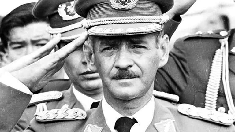 Presidente recuerda el golpe de Banzer y afirma que jamás debe ...